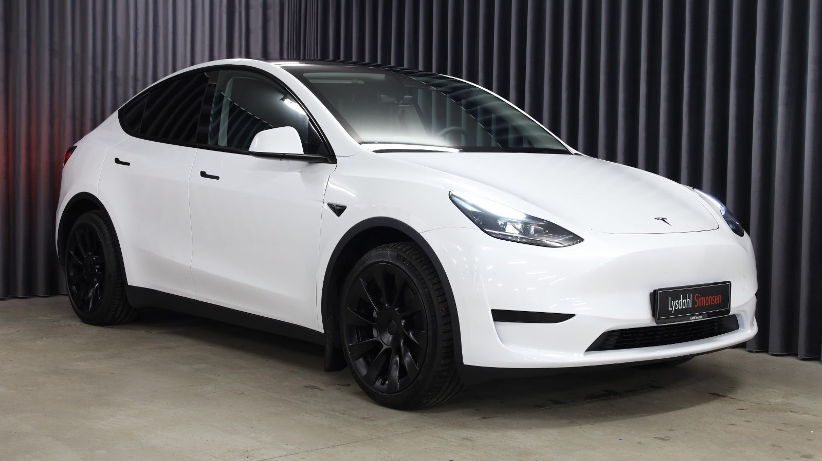 Tesla Model Y RWD