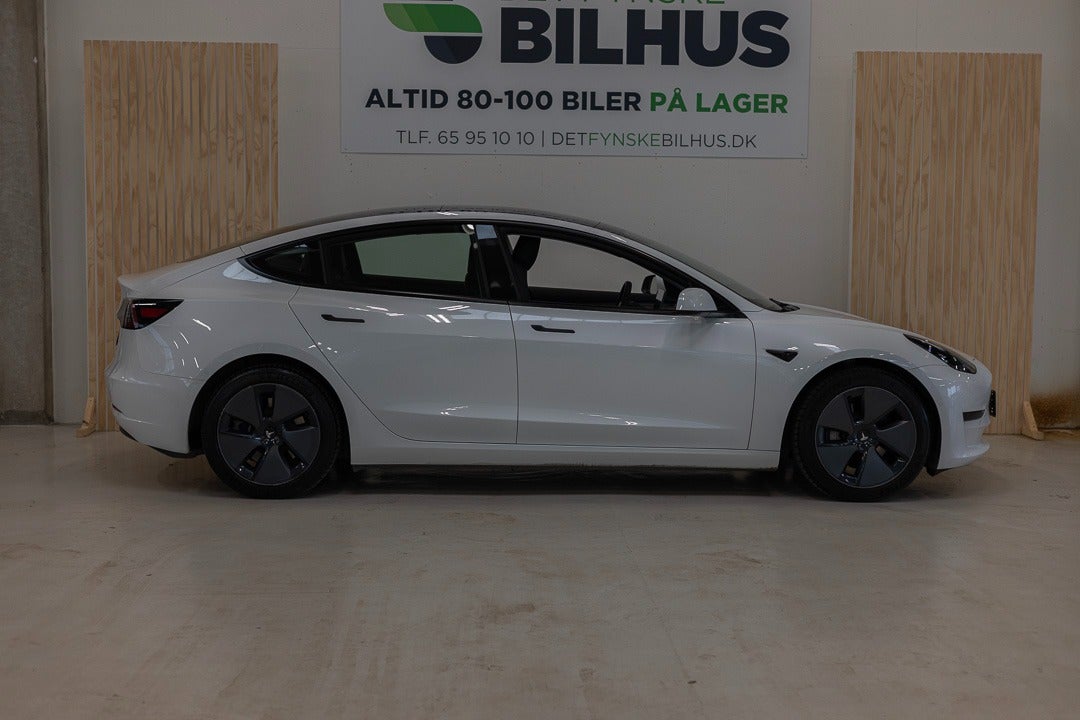 Tesla Model 3 RWD