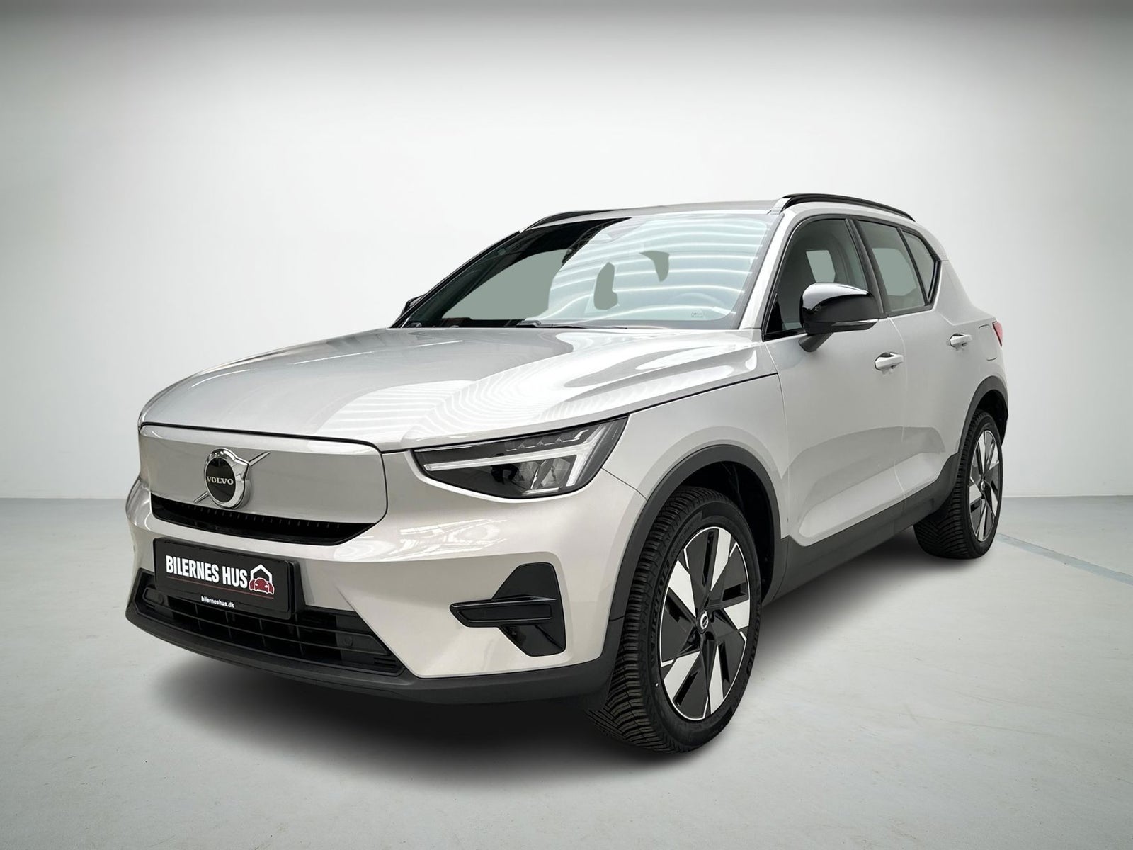 Brugt Volvo XC40 ReCharge Twin Plus - 2024 - udstillet i Nielsen Car ...