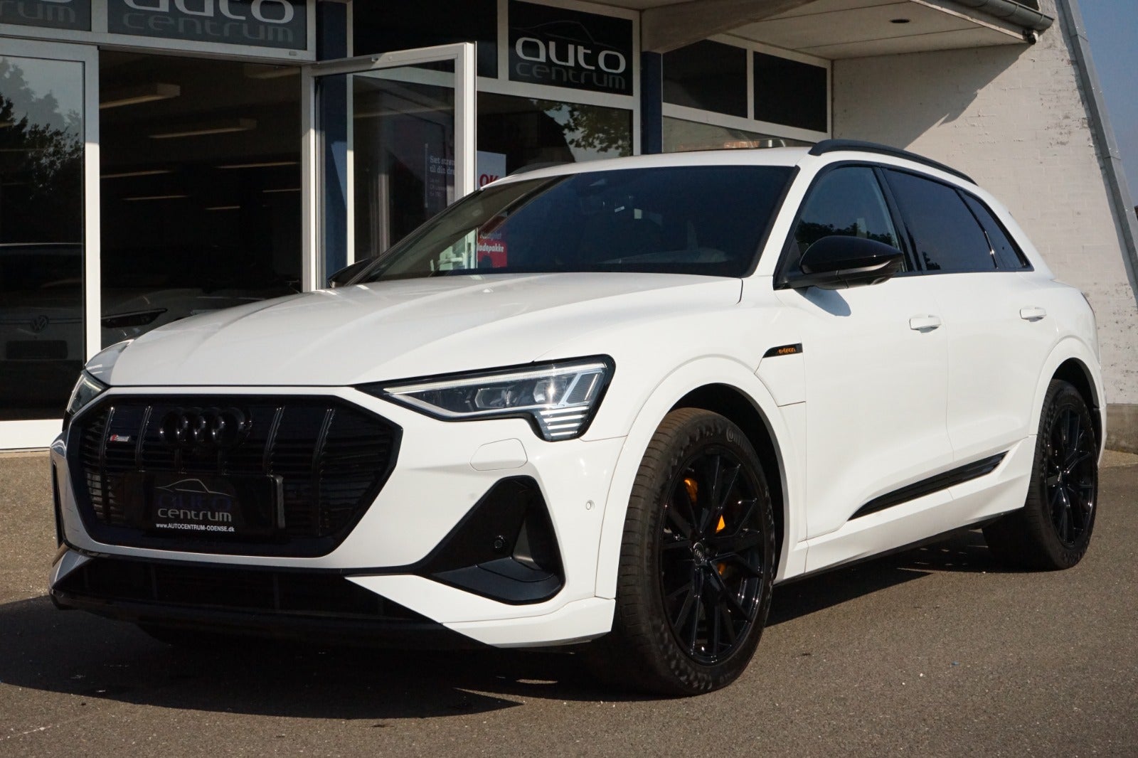 Audi e-tron Black Edition S-line quattro