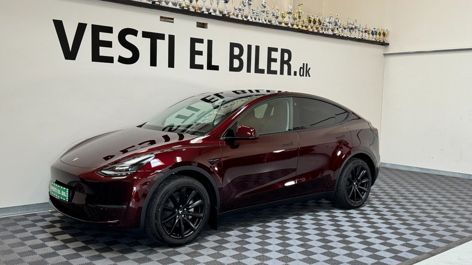 Tesla Model Y Long Range RWD