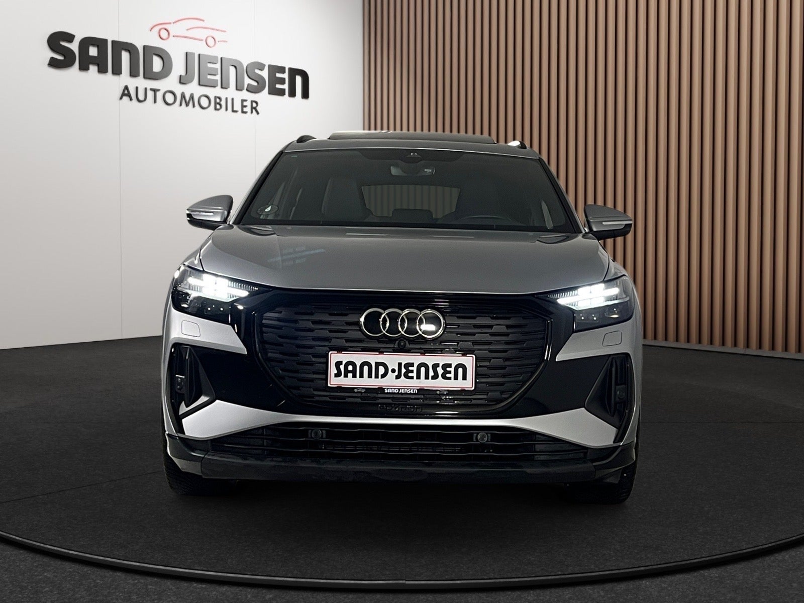 Audi Q4 e-tron S-line quattro