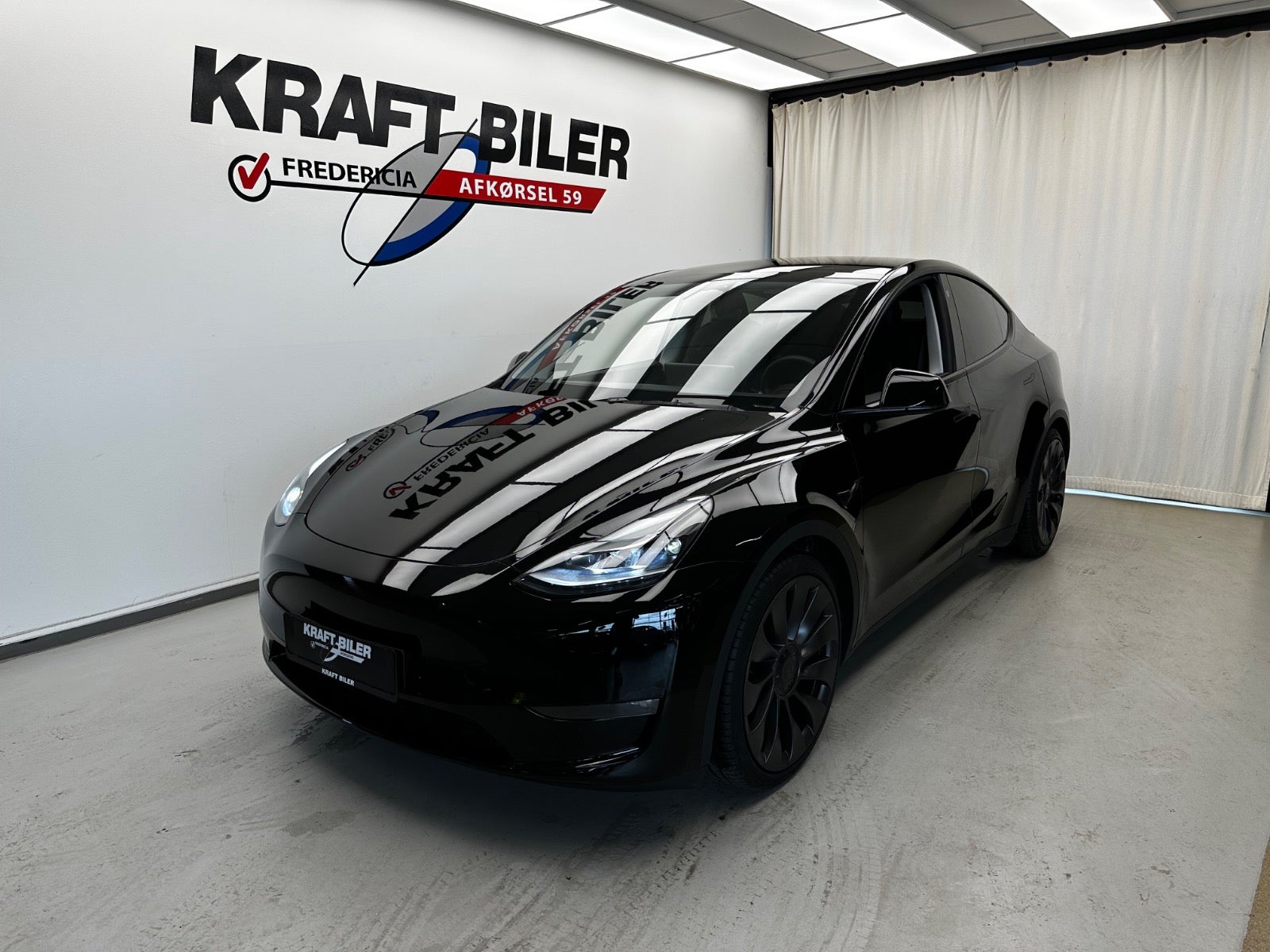 Tesla Model Y Performance AWD